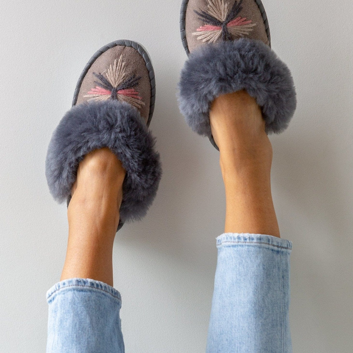 Women's Sheepskin Slipper Mules - Winter Sky - Grey/Pink – The Small Home